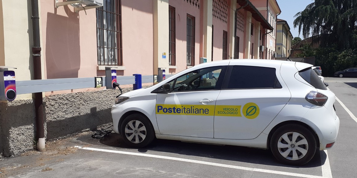 Poste Italiane, nuove veicoli green per le consegne - Cremonaoggi