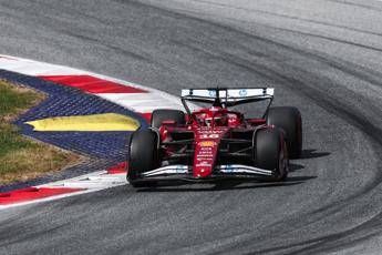 Gp Ungheria, pole Ferrari con un super Leclerc. Disastro Hamilton ...