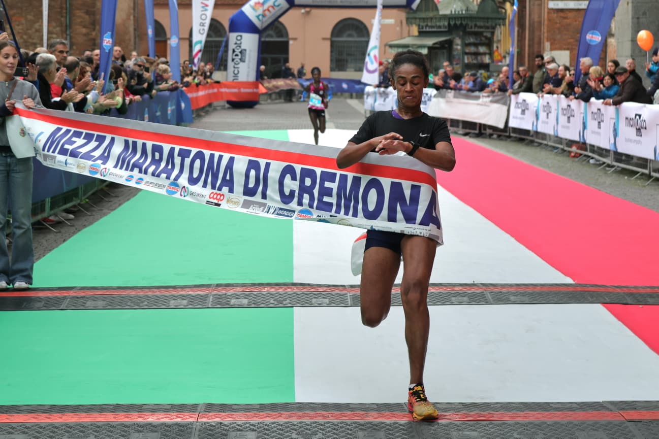 Half Marathon Cremona 2025, tra le donne vince l'eritrea Rahel Daniel ...