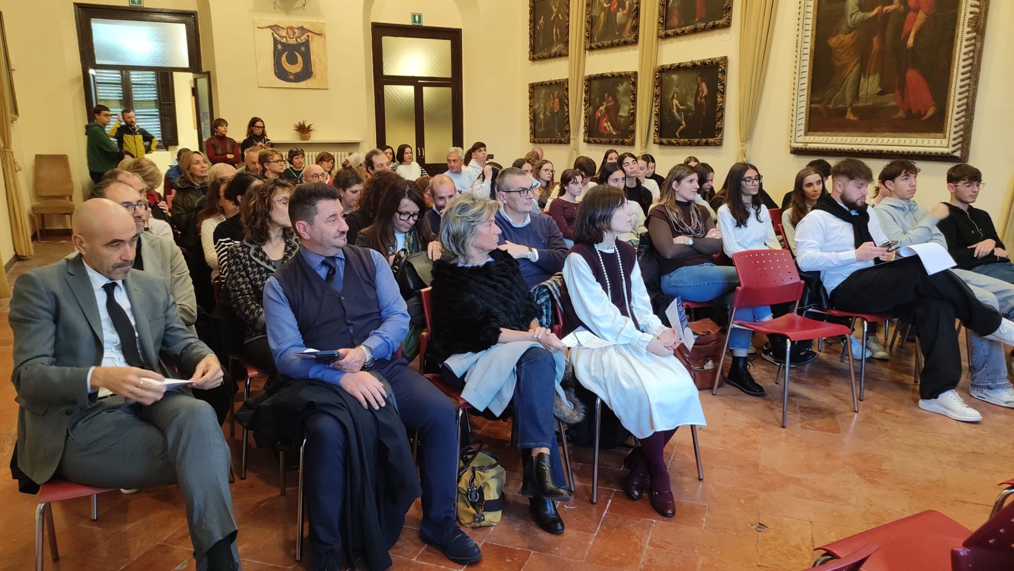 Ascoltare gli adolescenti e prevenire il disagio: ecco Spazio AGio ...