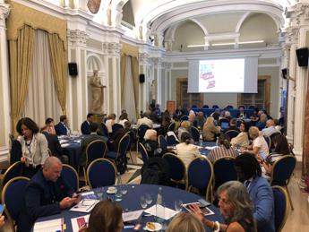 Report, crescono performance regionali e richiesta di servizi, divario ...